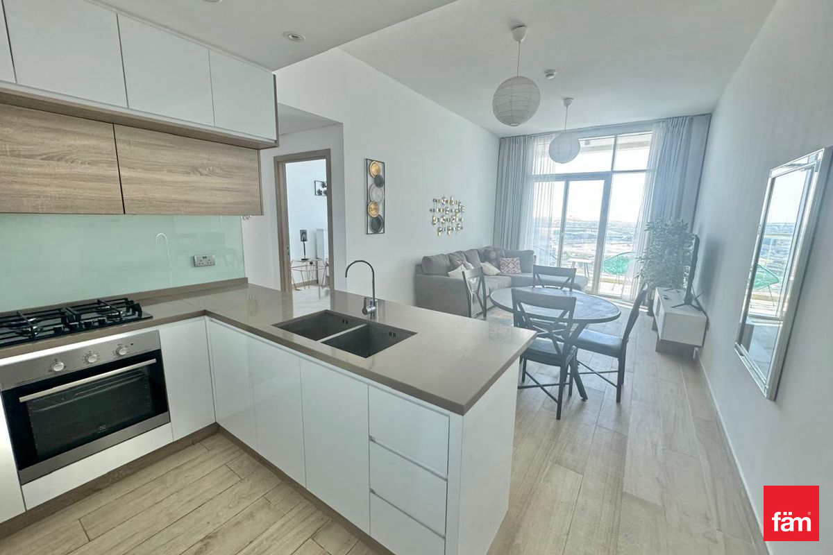 Vacant | Large Layout | Furnished | 4 Cheques - Ref#152728