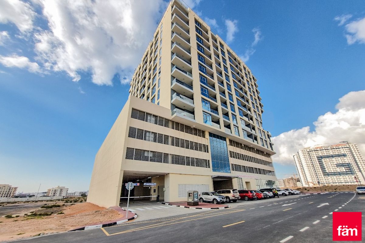 Price 5,748,751 AED | Retail for Sale in Orion Building Dubai - 104724