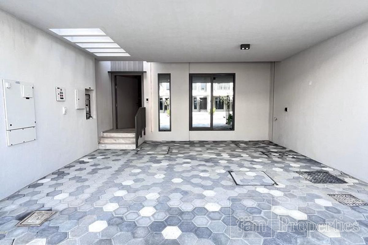 Price 3,500,000 AED | 3 Bedroom Townhouse for Sale in MAG Eye Phase 1 ...