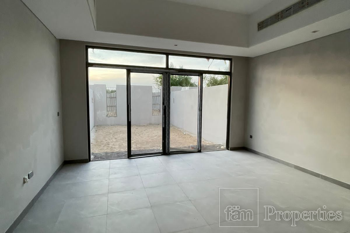 Price 2,475,000 AED | 2 Bedroom Townhouse for Sale in MAG Eye Phase 1 ...