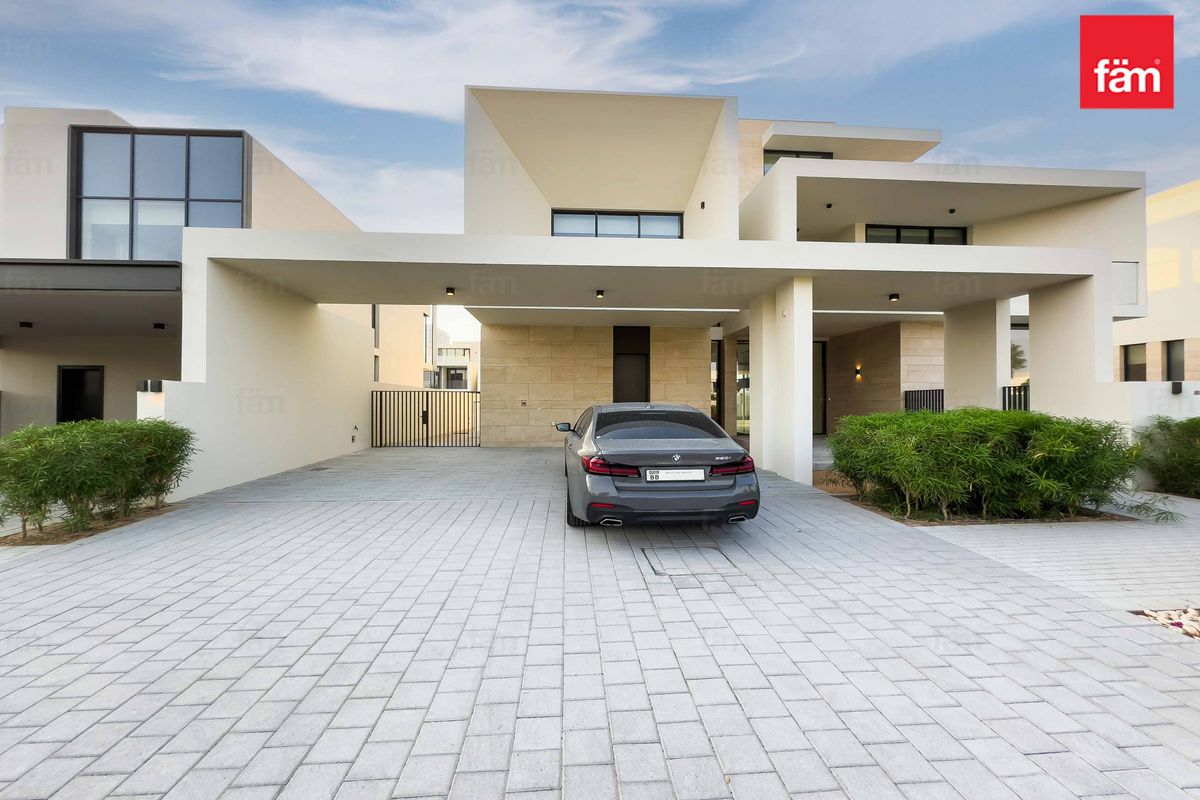 On Lake | Basement | Modern Type | Largest Bua - Ref#154134